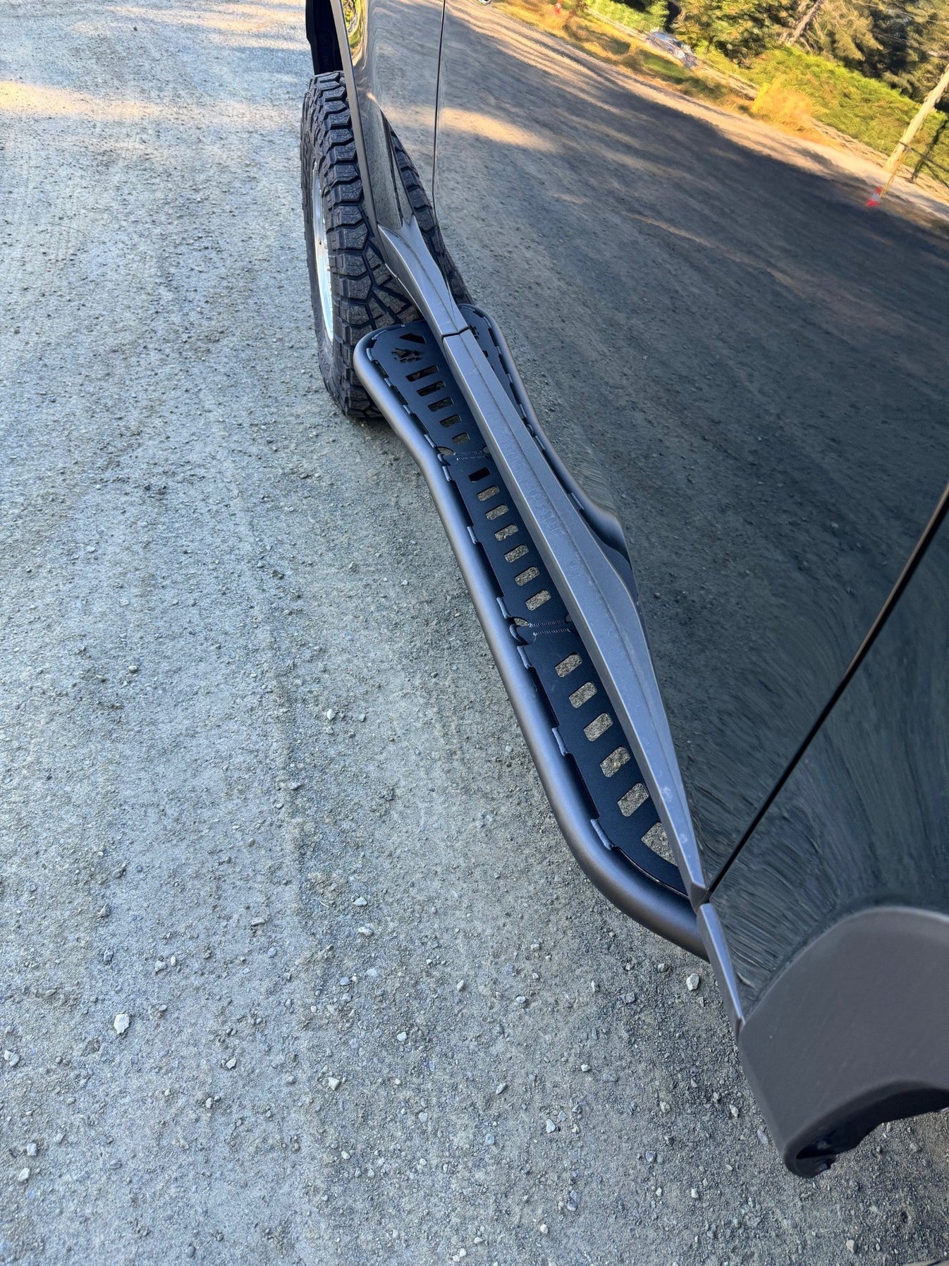 LAND CRUISER ALUMINUM SLIDERS WITH REAR KICK OUT – Greenlane Offroad